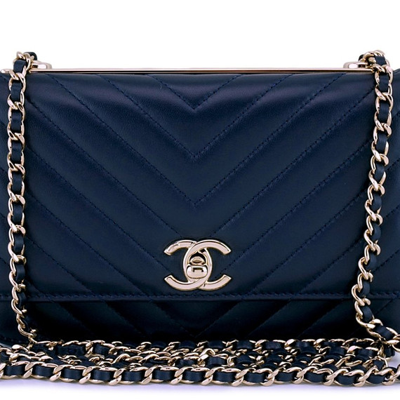 New 18p Chanel Navy Blue Rare Trendy Cc Classic Wallet On Chain... | LePrix